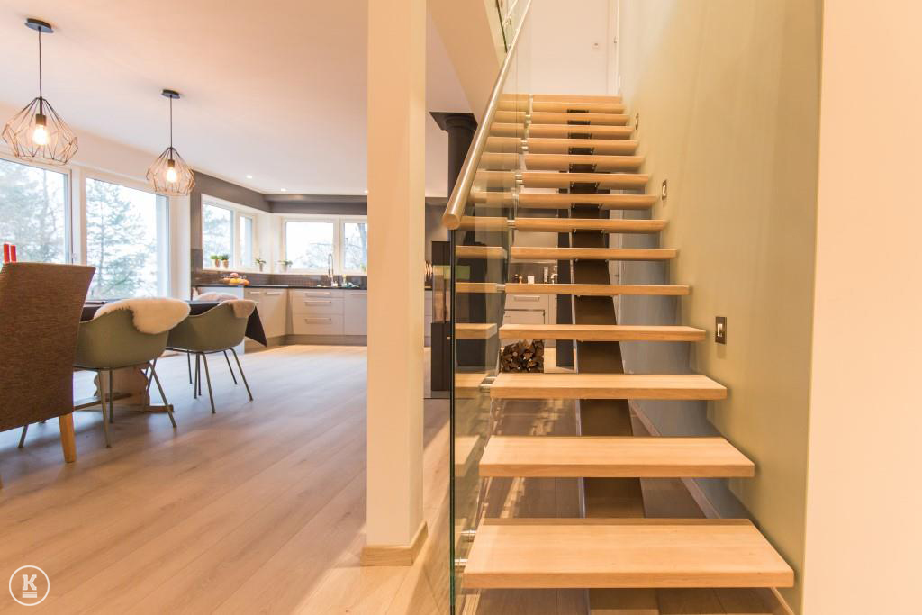 26. Trappevange i rustfritt stål