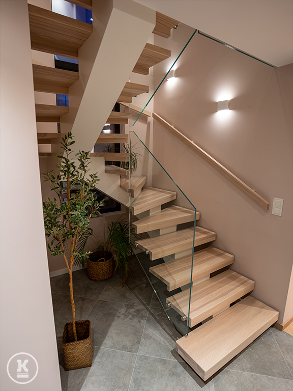 100. U-trapp med glass